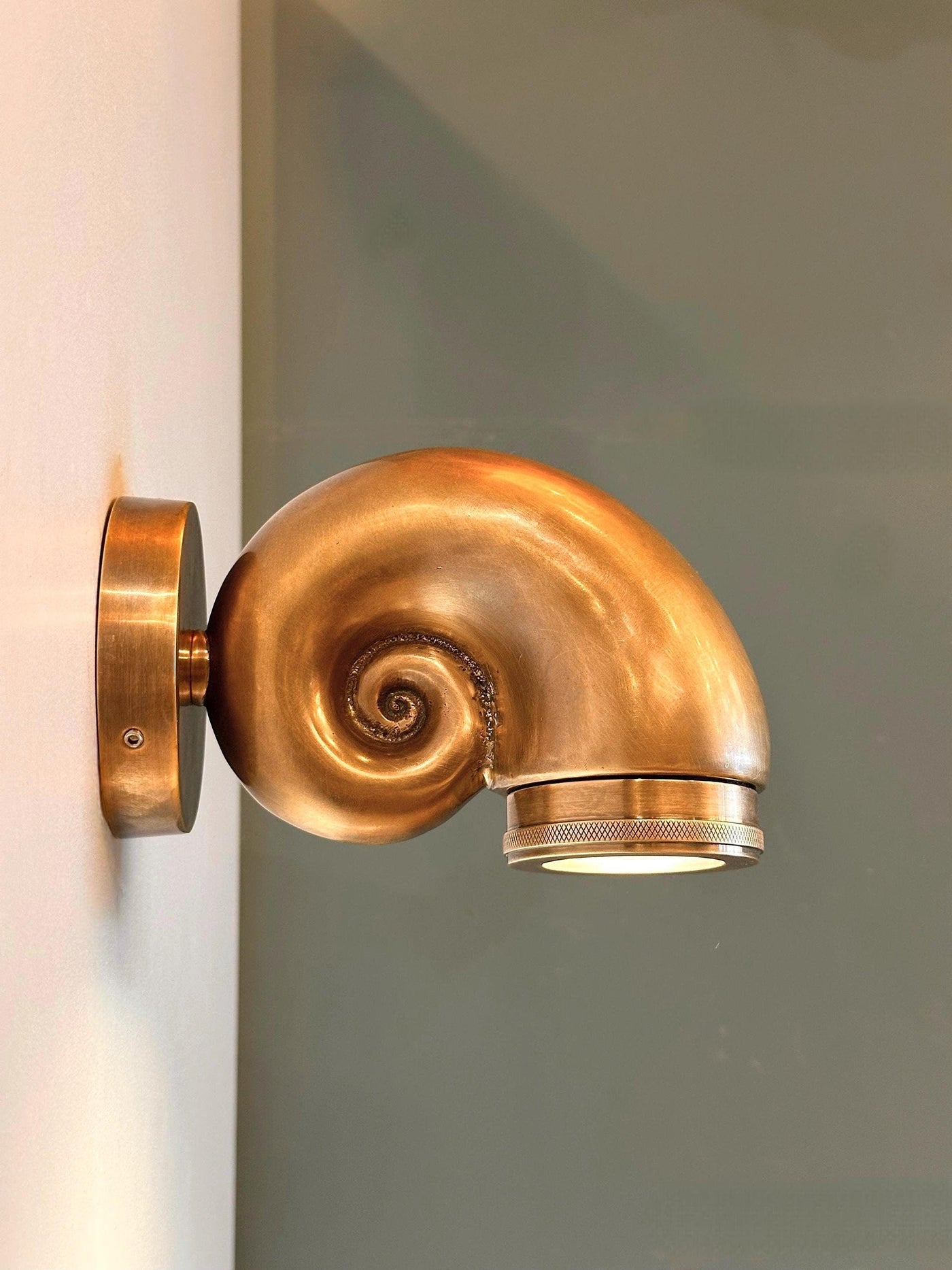 LIGNOU Outdoor Bathroom Wall Fixture